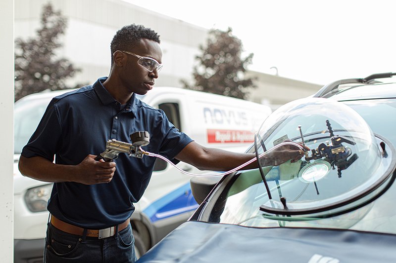 NOVUS Vitres Dorval | Réparation et remplacement de pare-brise
